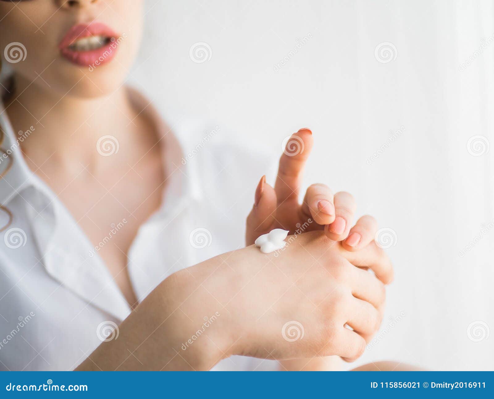 Closeup of Female Hands Applying Hand Cream Stock Image - Image of ...
