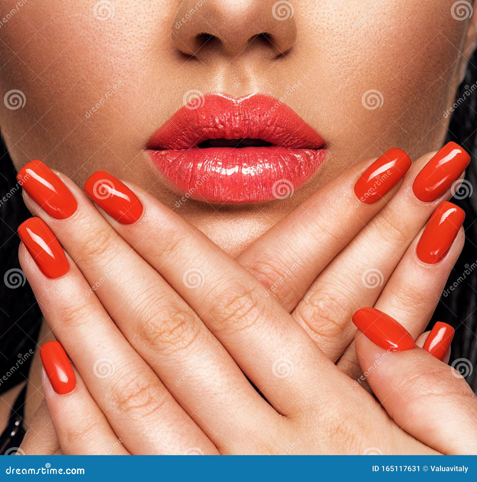 148 Fashion Make Up Manicure Sexy Red Lips Nails Photos Free