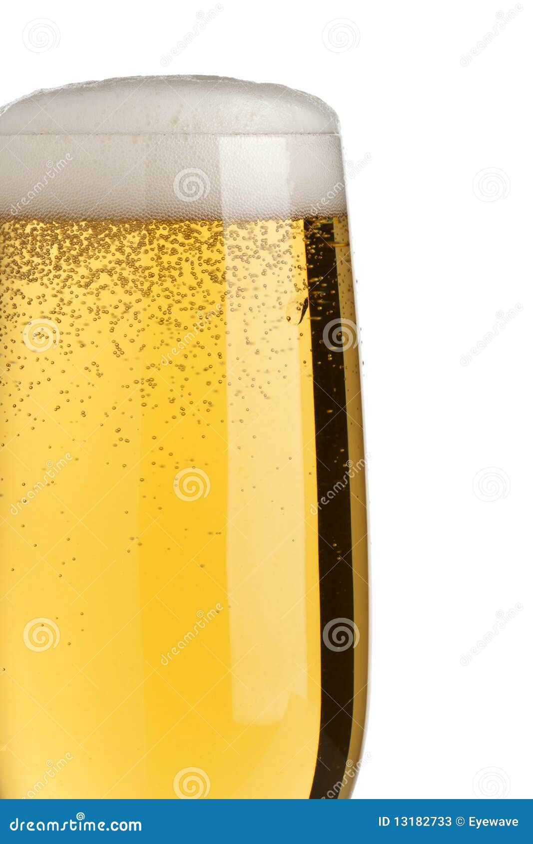 Closeup of Fresh Draught Beer Stock Image - Image of white, draught ...