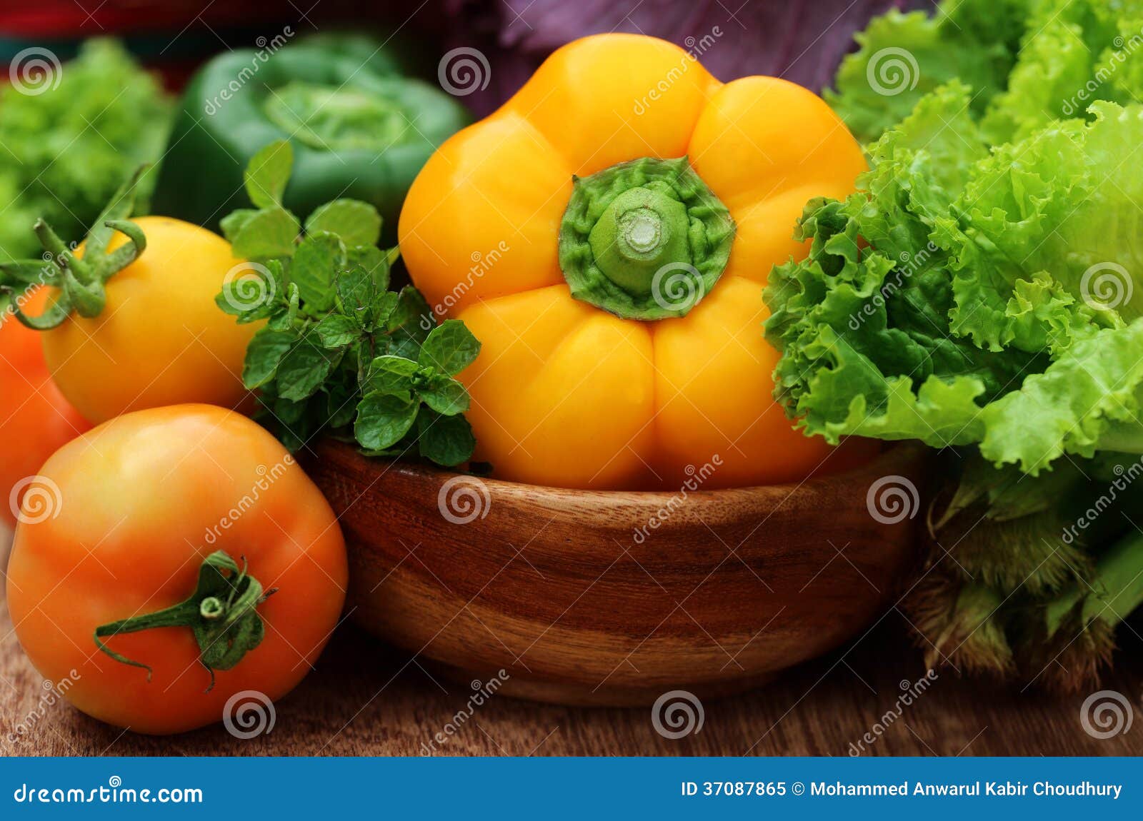 Closeup of Fresh Vegetables Stock Image - Image of lettuce, bright ...