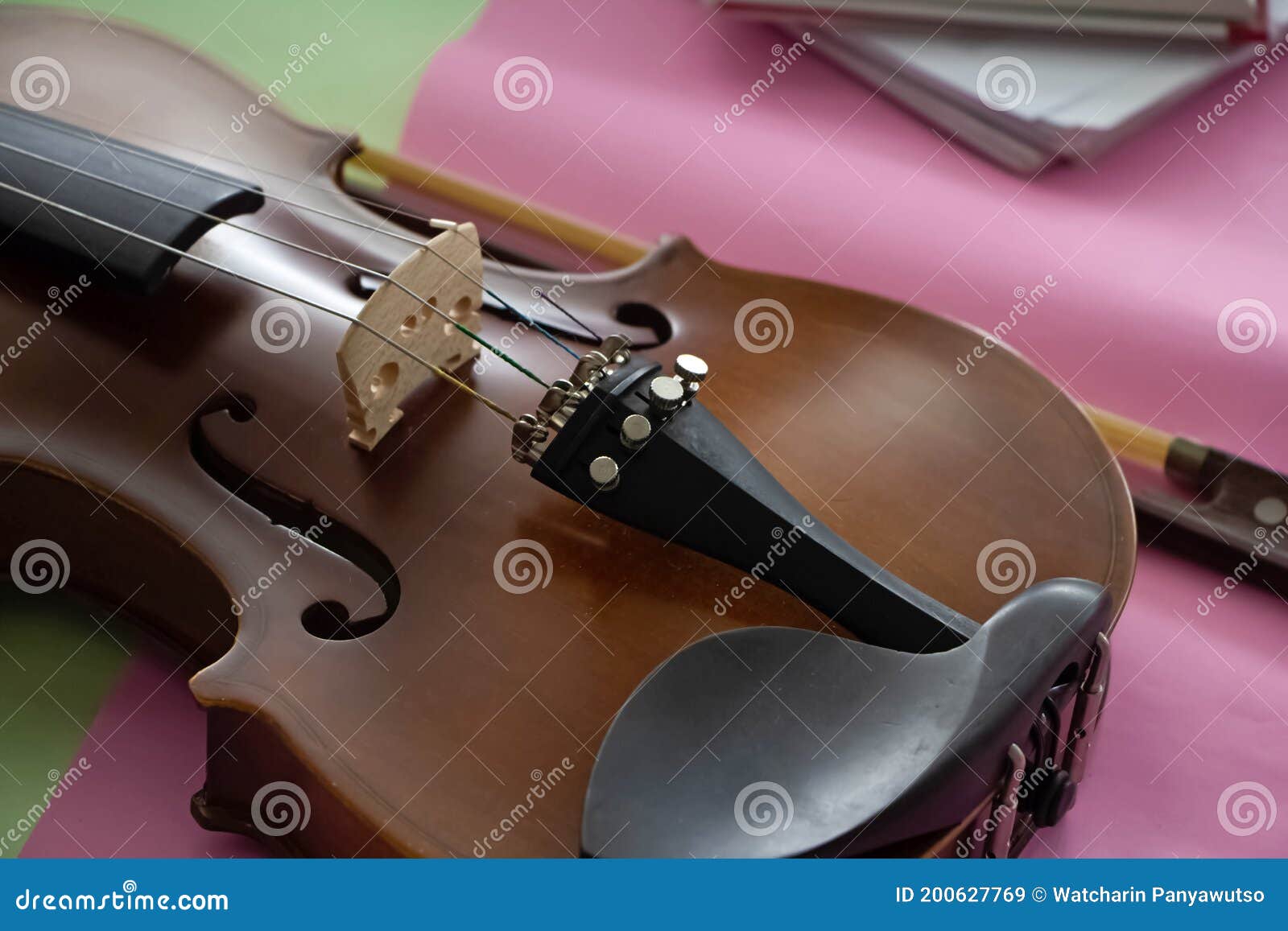 Closeup Front Side of Violin Stock Image - Image of orchestra, lyrics ...