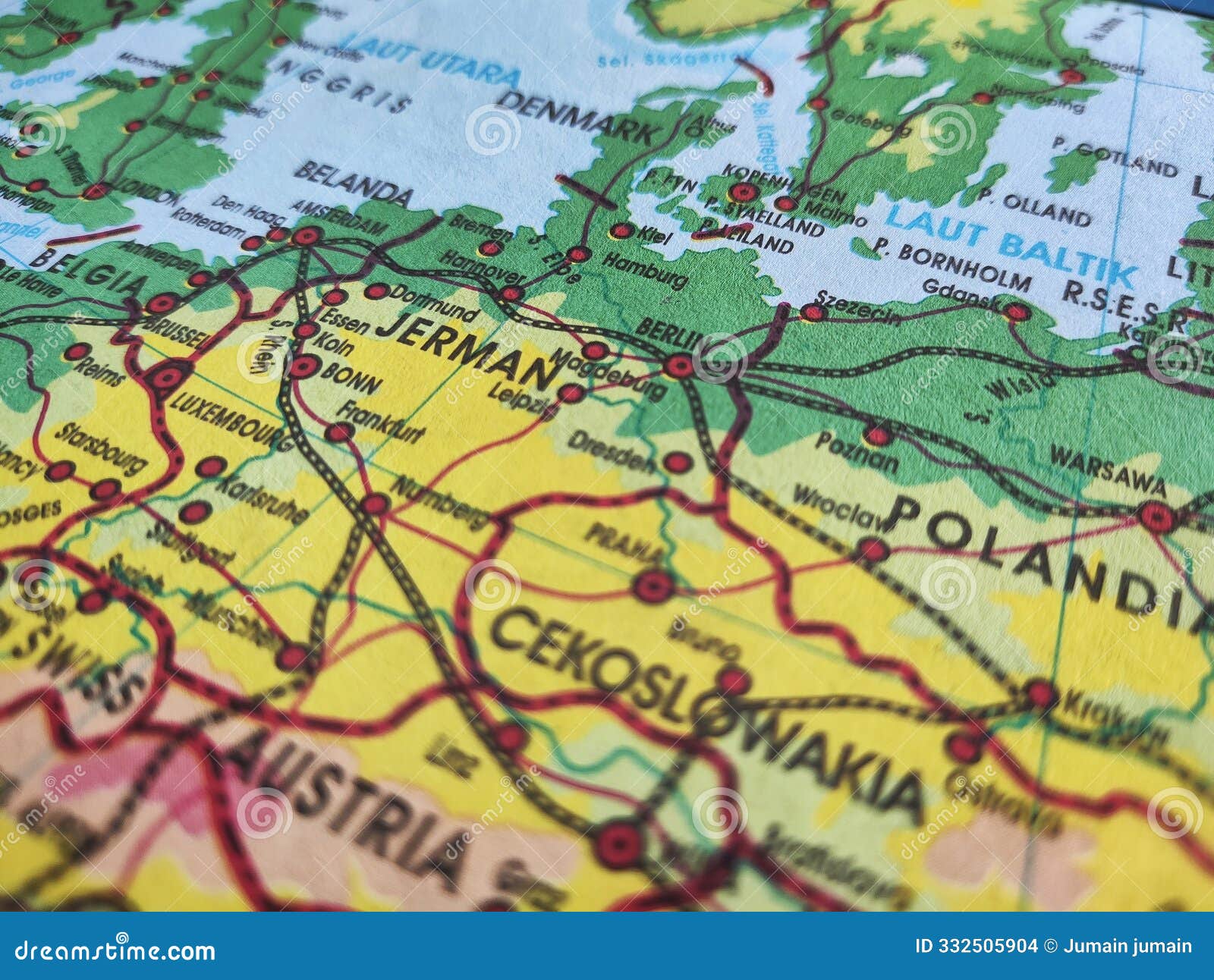 German Country Map and Major Cities Around it on Physical Map Stock ...