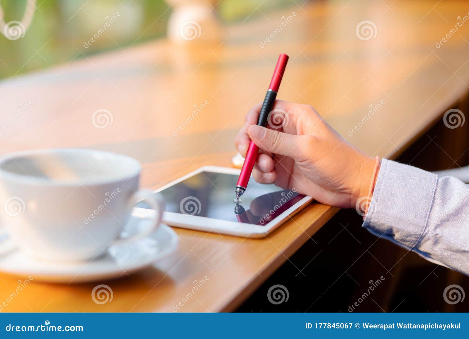 Use Digital Pen on Tablet stock image. Image of mobile - 177845067