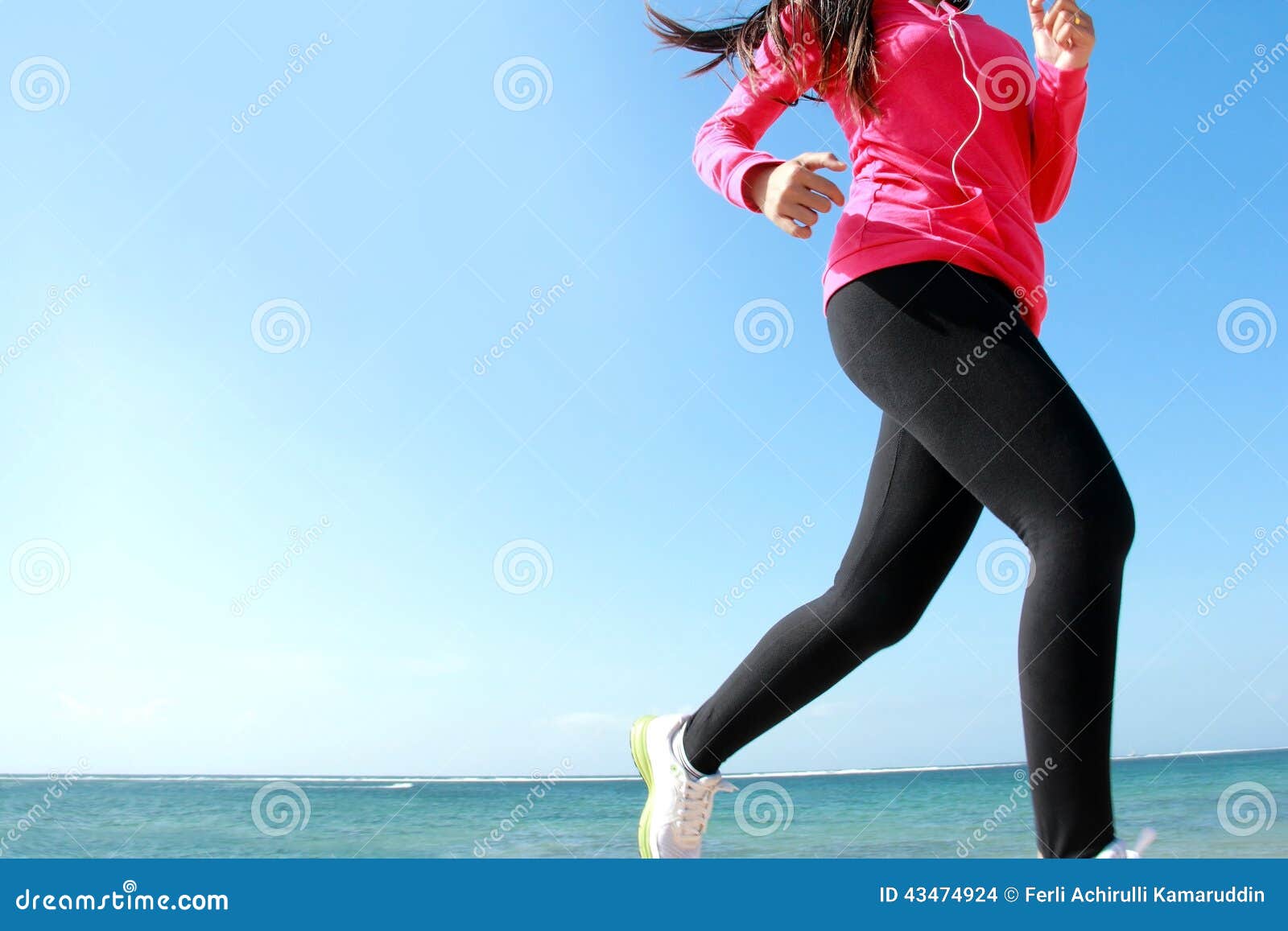 Closeup of legs running stock photo. Image of ocean, person - 43474924