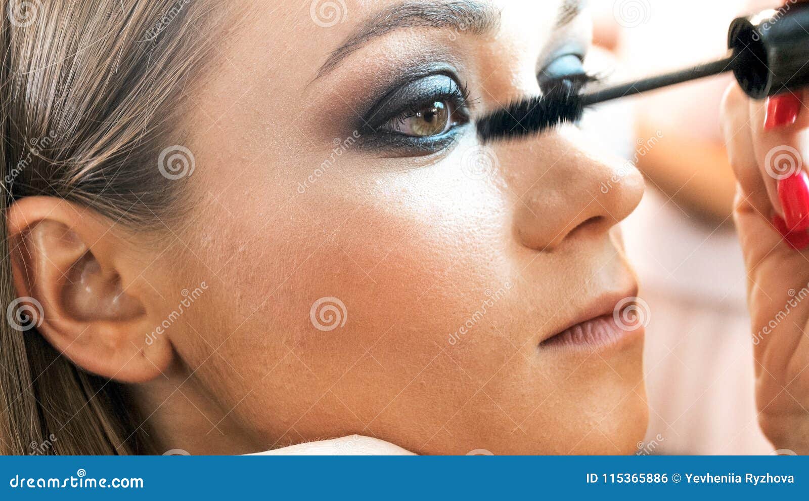 Closeup Image of Makeup Artist Applying Smokey Eyes Makeup Stock Photo ...