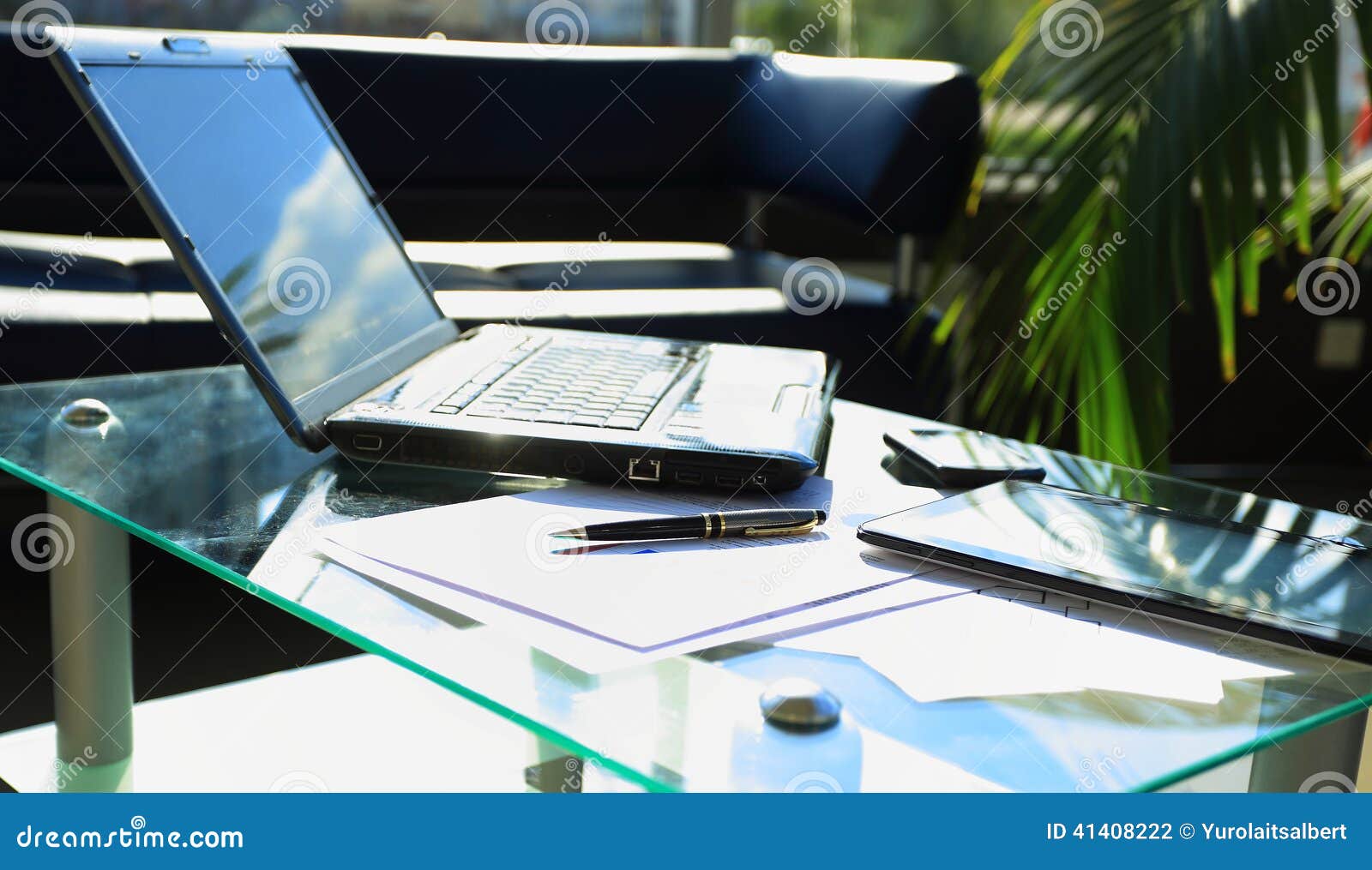 Closeup Photo of Laptop Computer Stock Photo - Image of office, desk ...