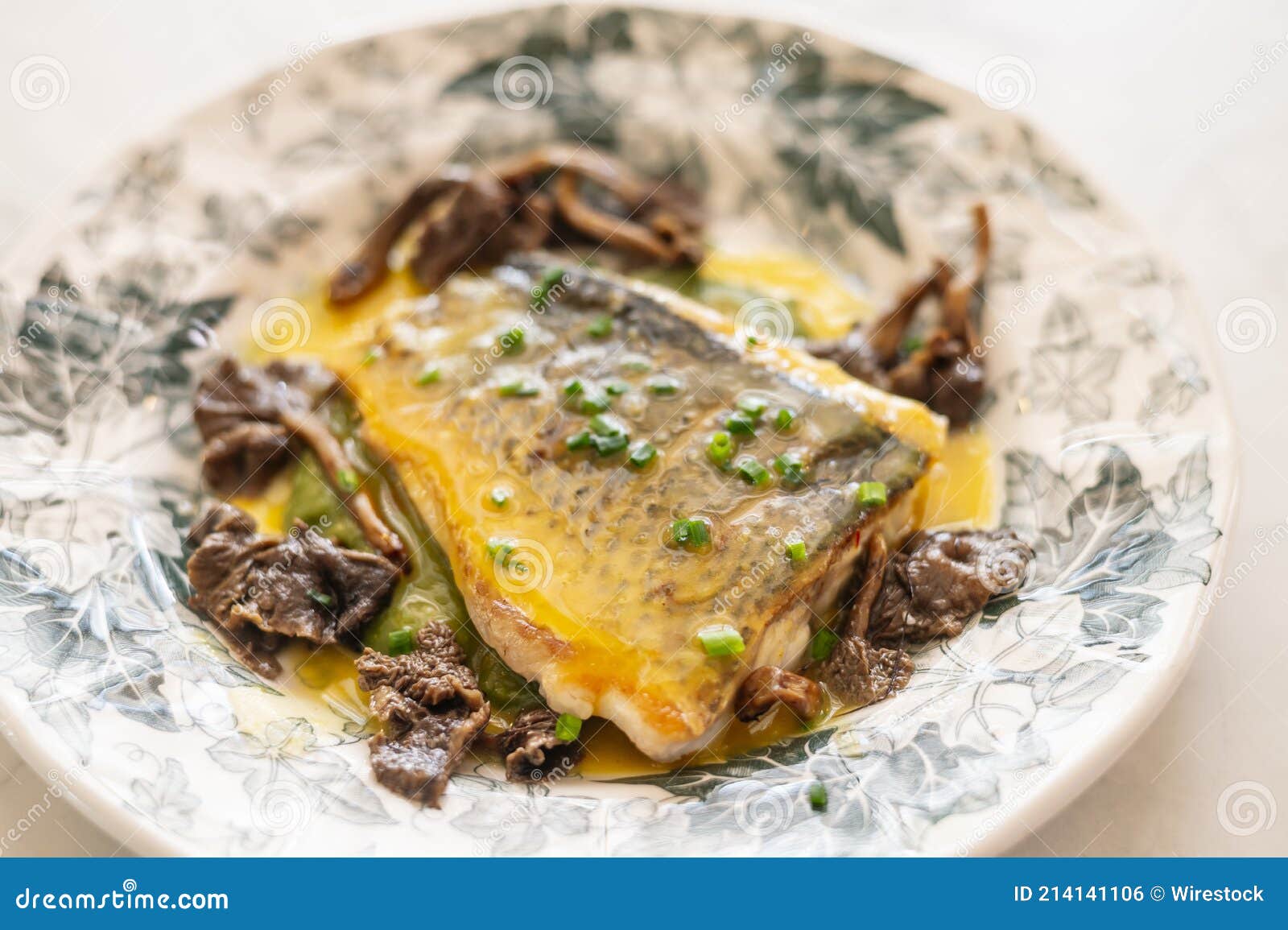 Savory Fish Portion : Roasted Norwegian Salmon Chunks With Lemon And ...