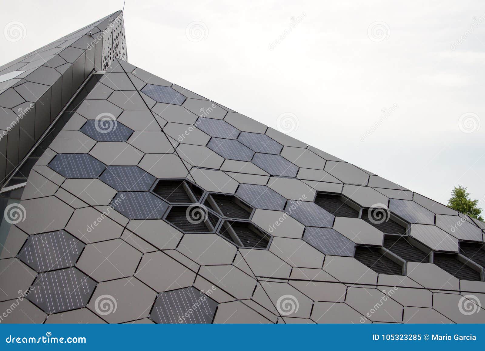 Science Pyramid Denver Botanical Stock Image - Image of pyramid ...