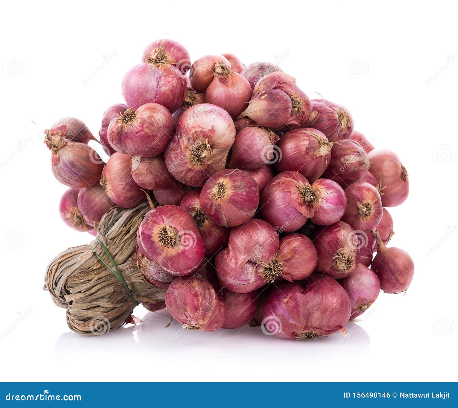 Shallots Isolate on White Background Stock Photo - Image of bunch ...