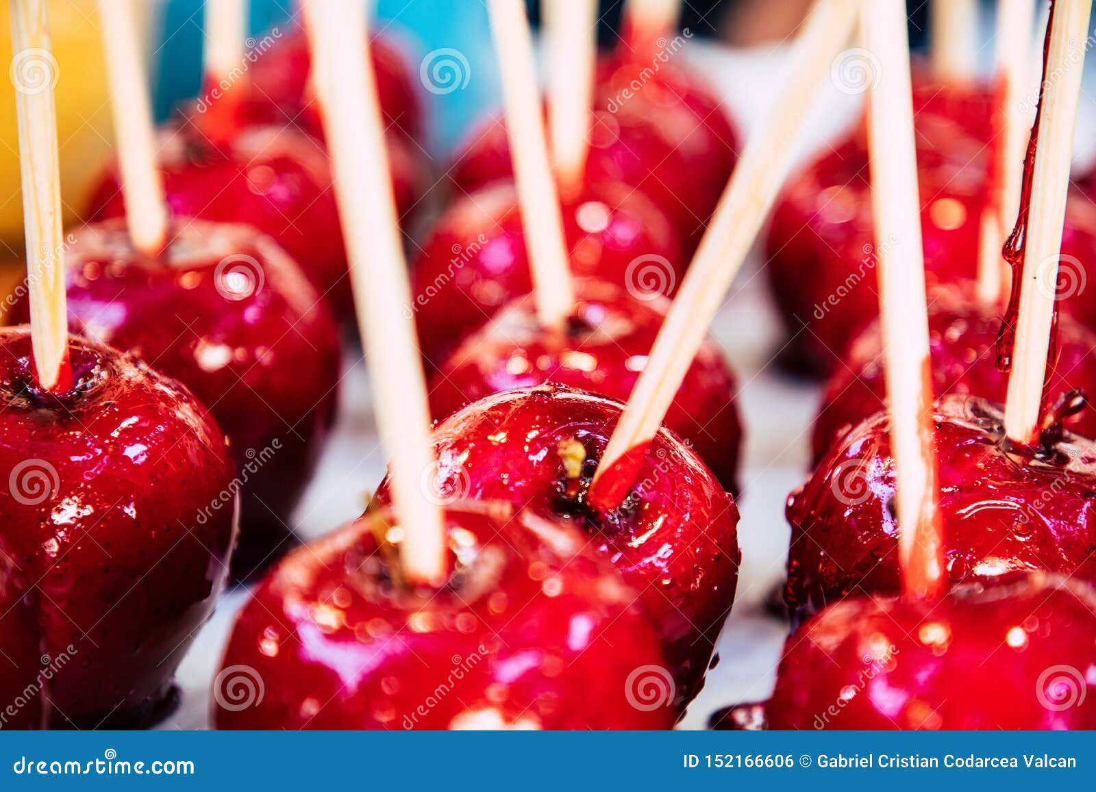 Closeup of Shinny Red Candy Apples Stock Photo - Image of diet, treat ...