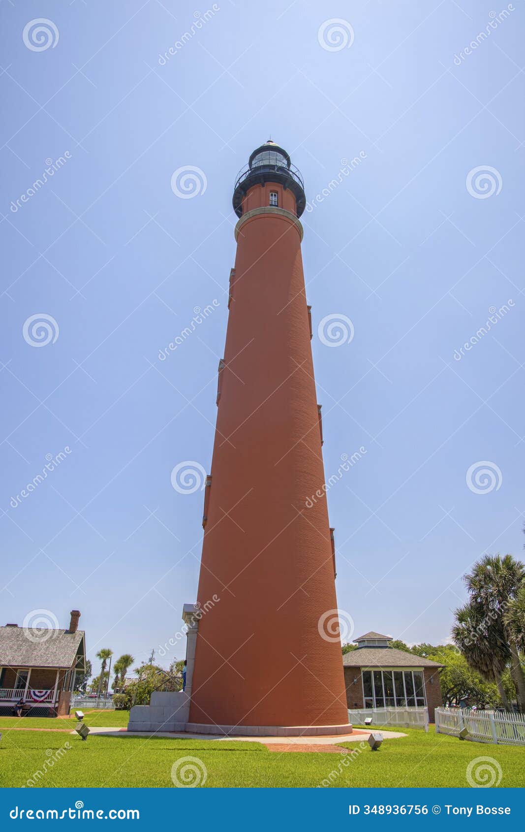 Ponce Inlet Lighthouse, Side View Editorial Photo - Image of attraction ...