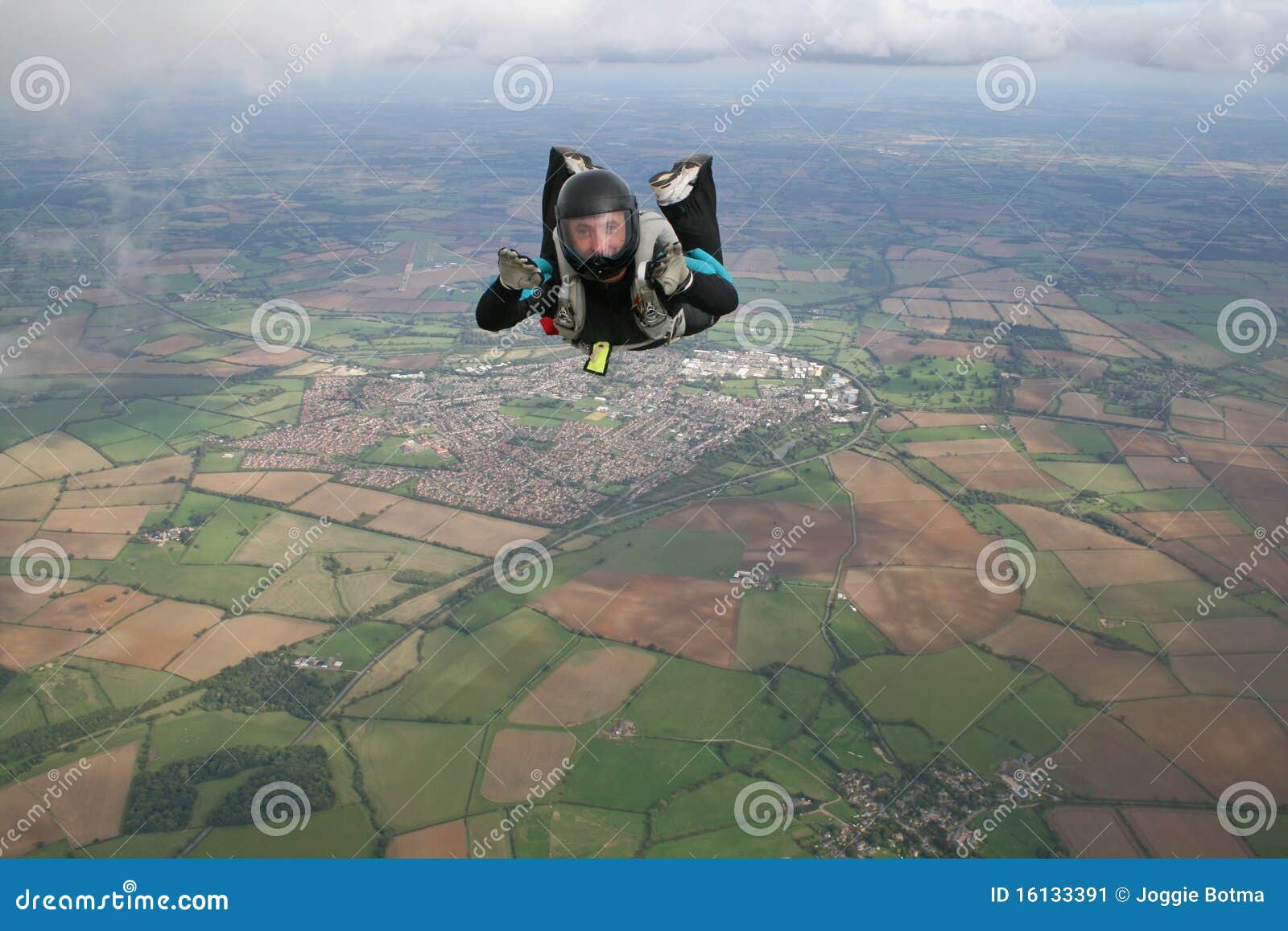 Closeup of Skydiver in Freefall Stock Image - Image of flying, extreme ...