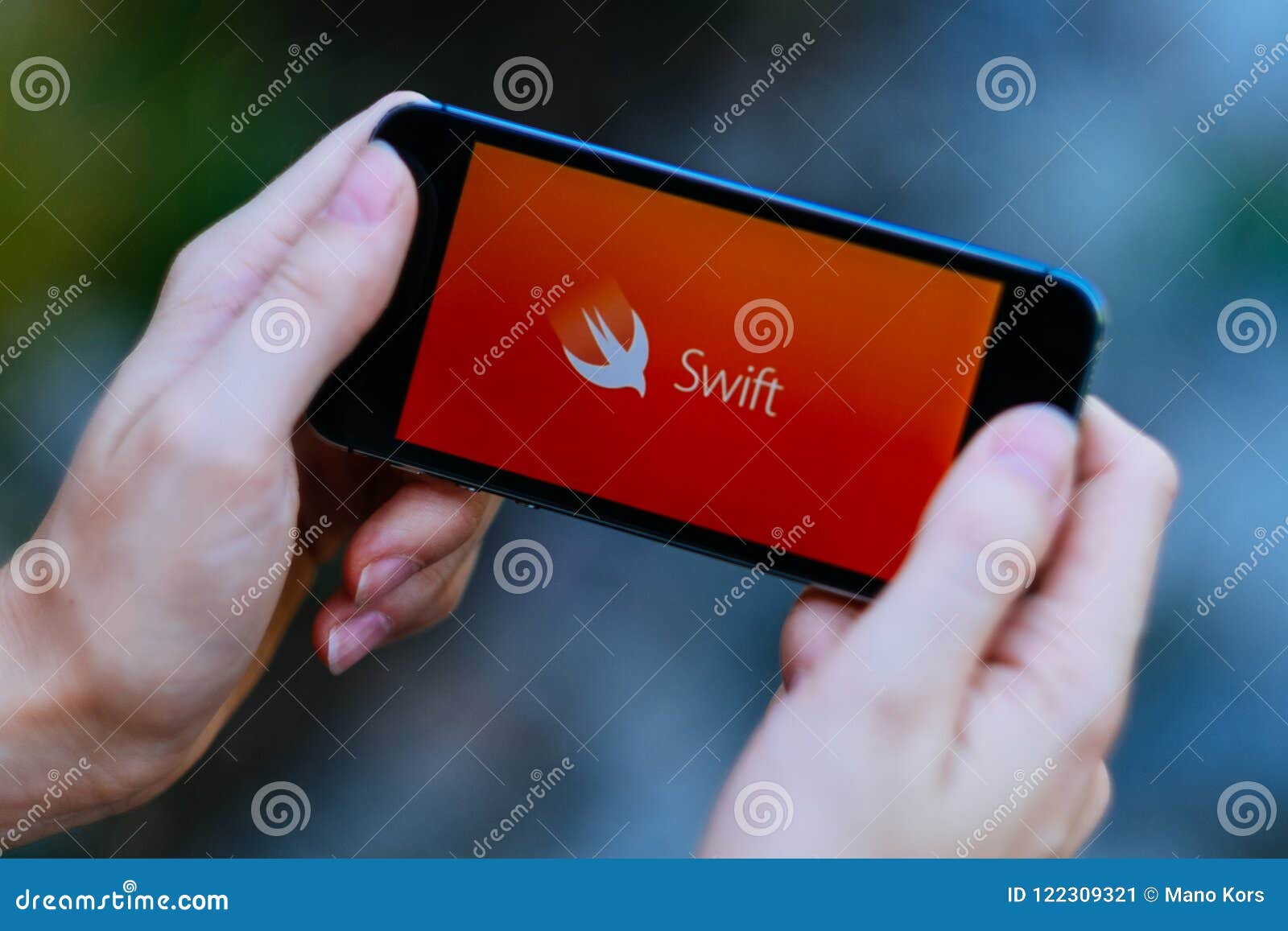 Closeup of Smartphone Screen with APPLE SWIFT LOGO and ICON Editorial ...