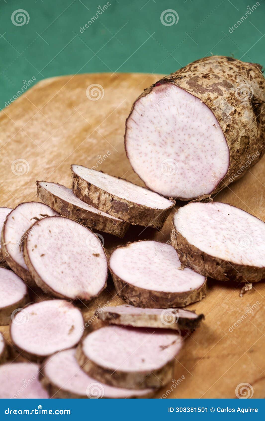 Closeup of Taro Root Vegetable, Eddo Malanga, Green Background Stock ...