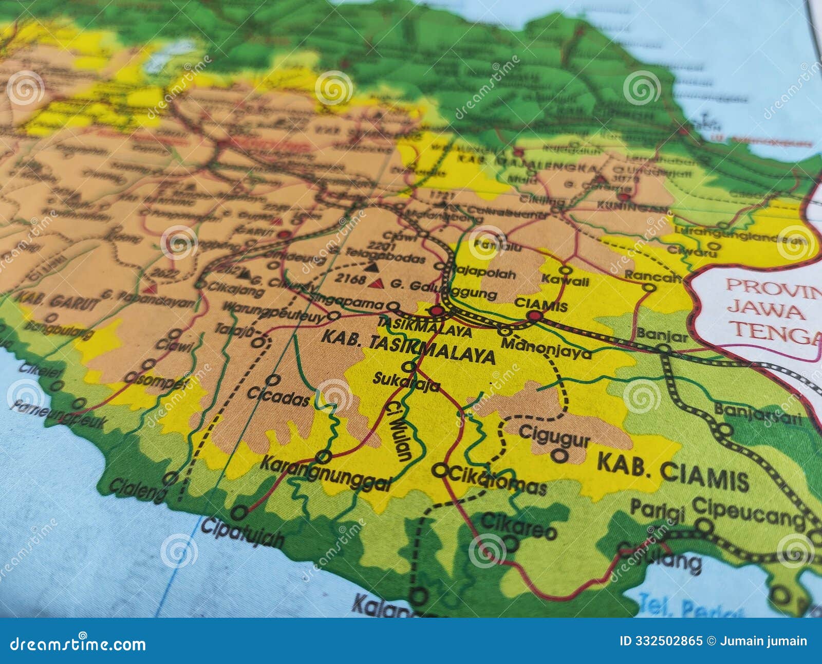 Tasikmalaya Regency Map and Major Cities Around it on Physical Map ...