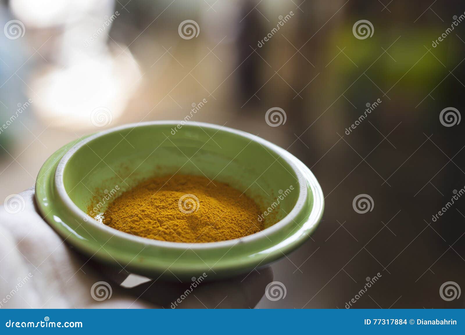 Closeup of Turmeric Powder in a Bowl Stock Photo - Image of pile ...