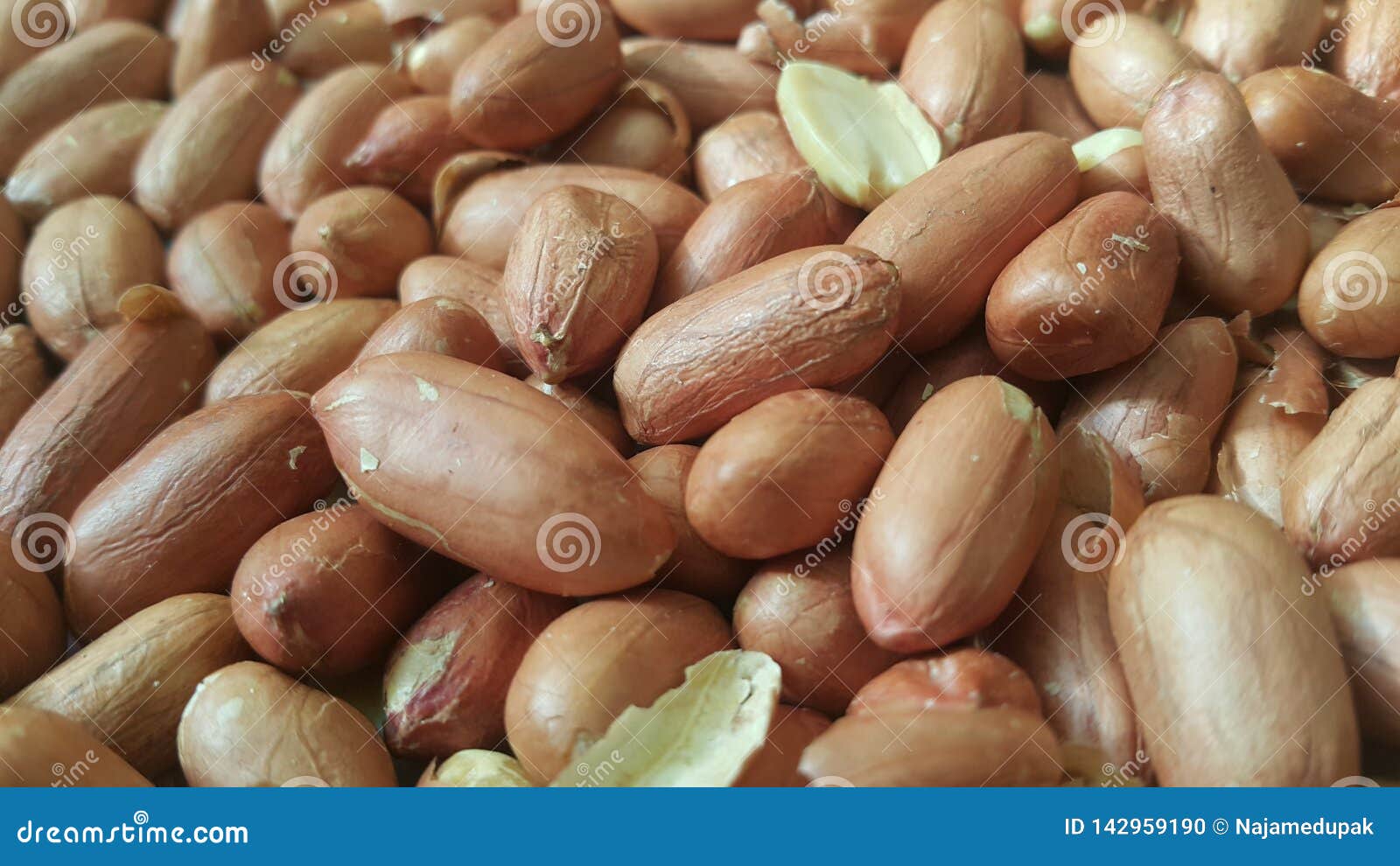 Closeup View of Mixed, Dried, Roasted Peeled and Unpeeled Peanuts Stock ...