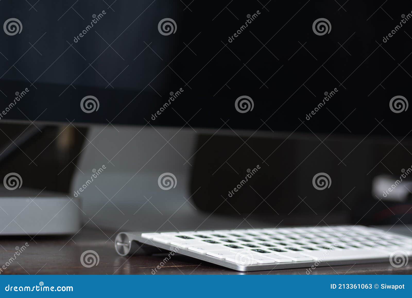 Computer Lab Blur Background With Pc Desktop Computer Machine In Blurry ...