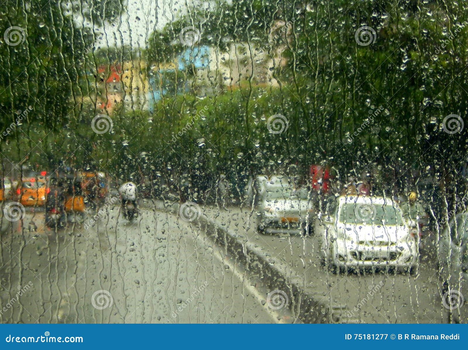 Closeup of Windscreen during Rain Stock Image - Image of headlight ...