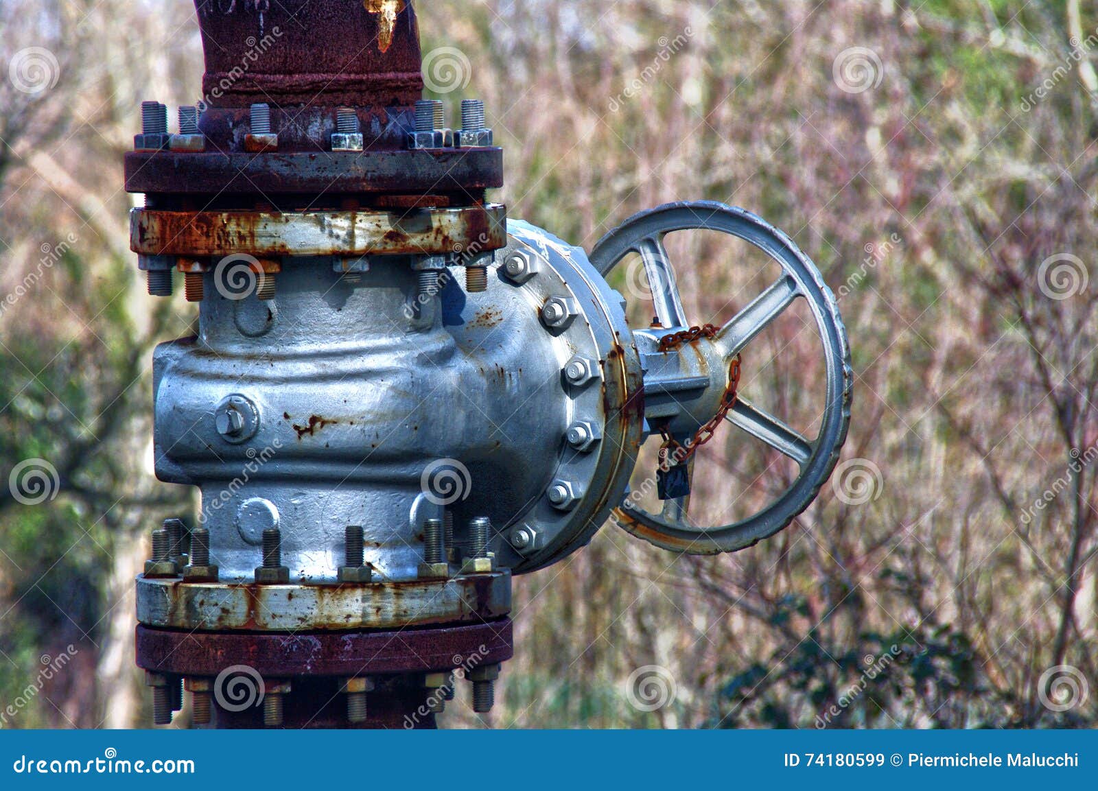 Closing Gas Pipeline with Chain Stock Image - Image of fuel, hardened ...
