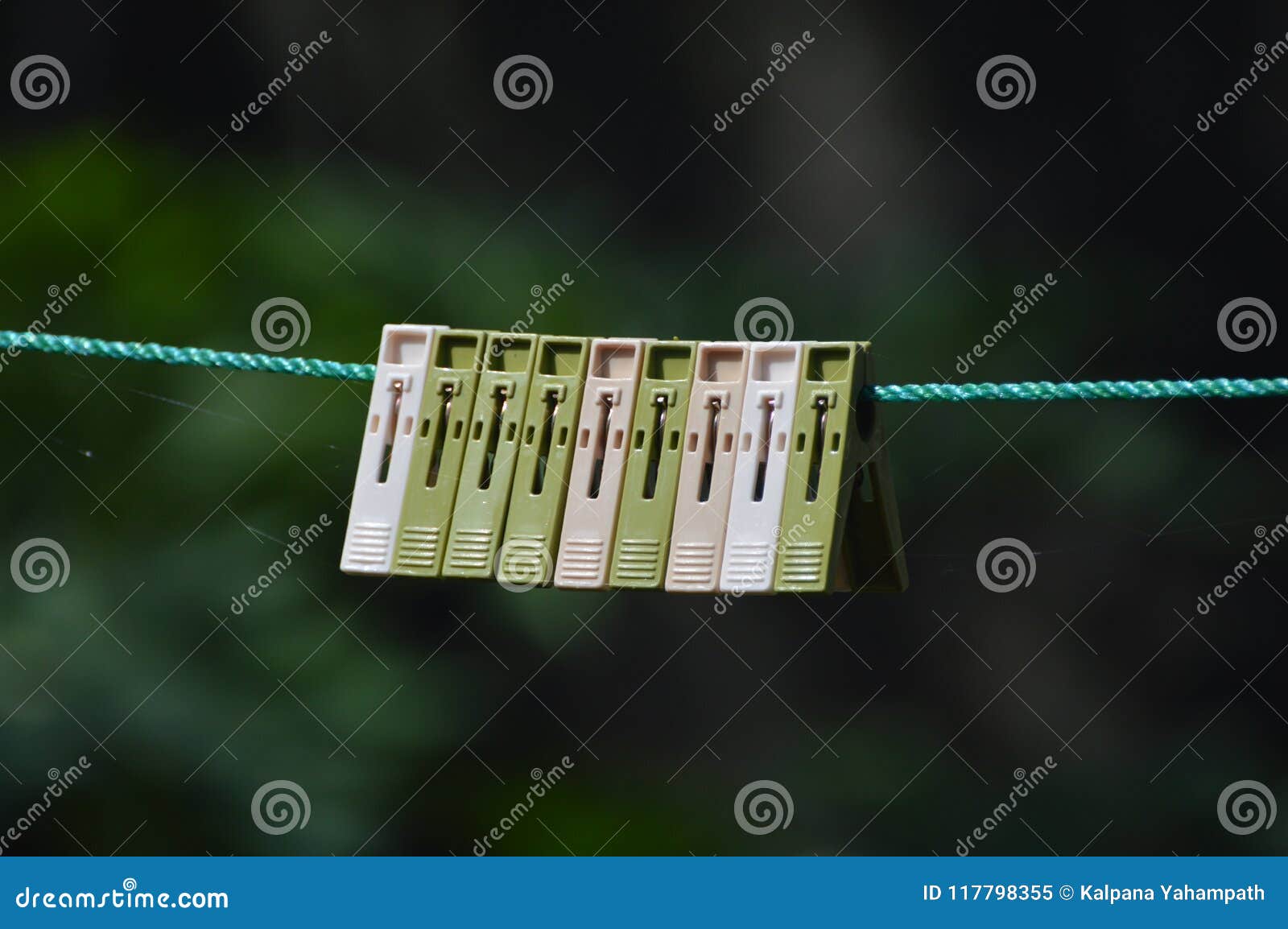 Cloth hanging clips stock image. Image of cable, laundry - 117798355
