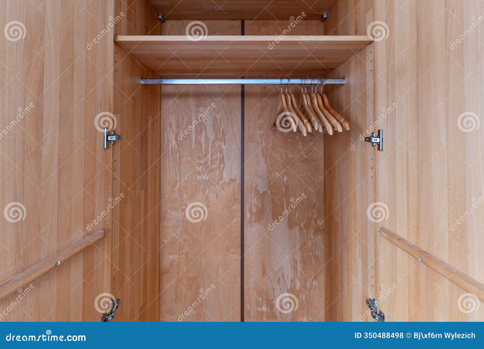 Big Empty Wardrobe Dressing Room Royalty-Free Stock Photography ...