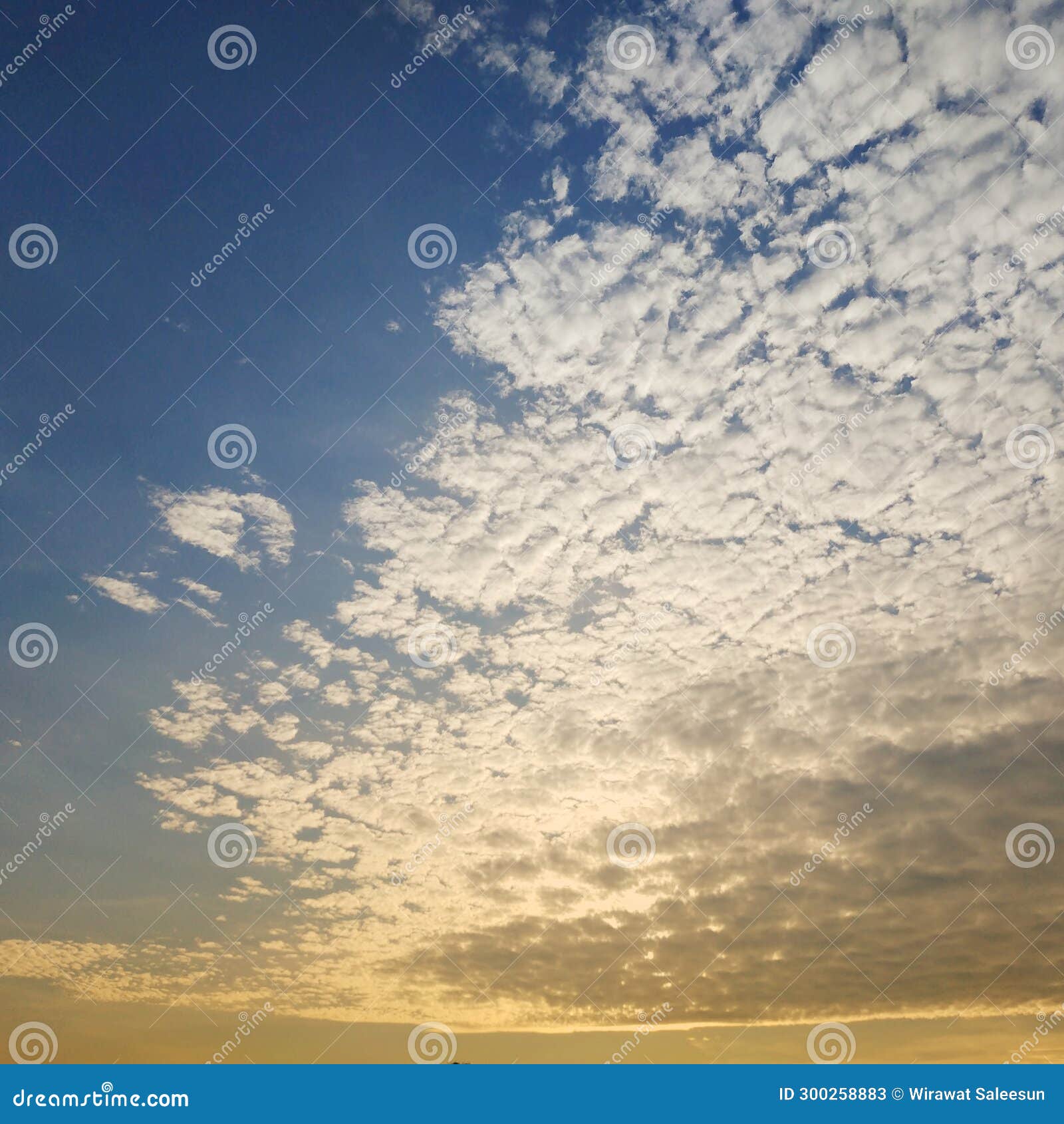 Cloud Bright Sky Beautiful Cloud Background Pictures Stock Image ...
