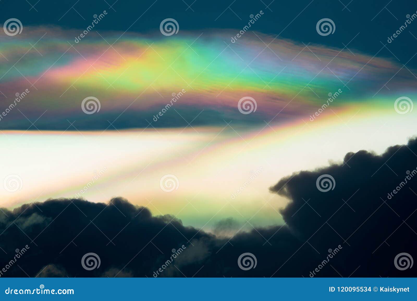 Cloud Iridescence, Diffraction Phenomenon Produce Very Vivid Col Stock ...