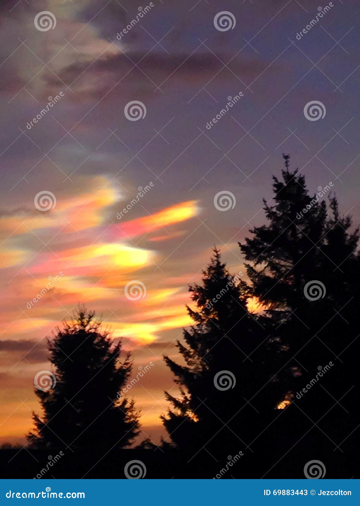 Cloud Iridescence, Diffraction Phenomenon Produce Very Vivid Col Stock ...