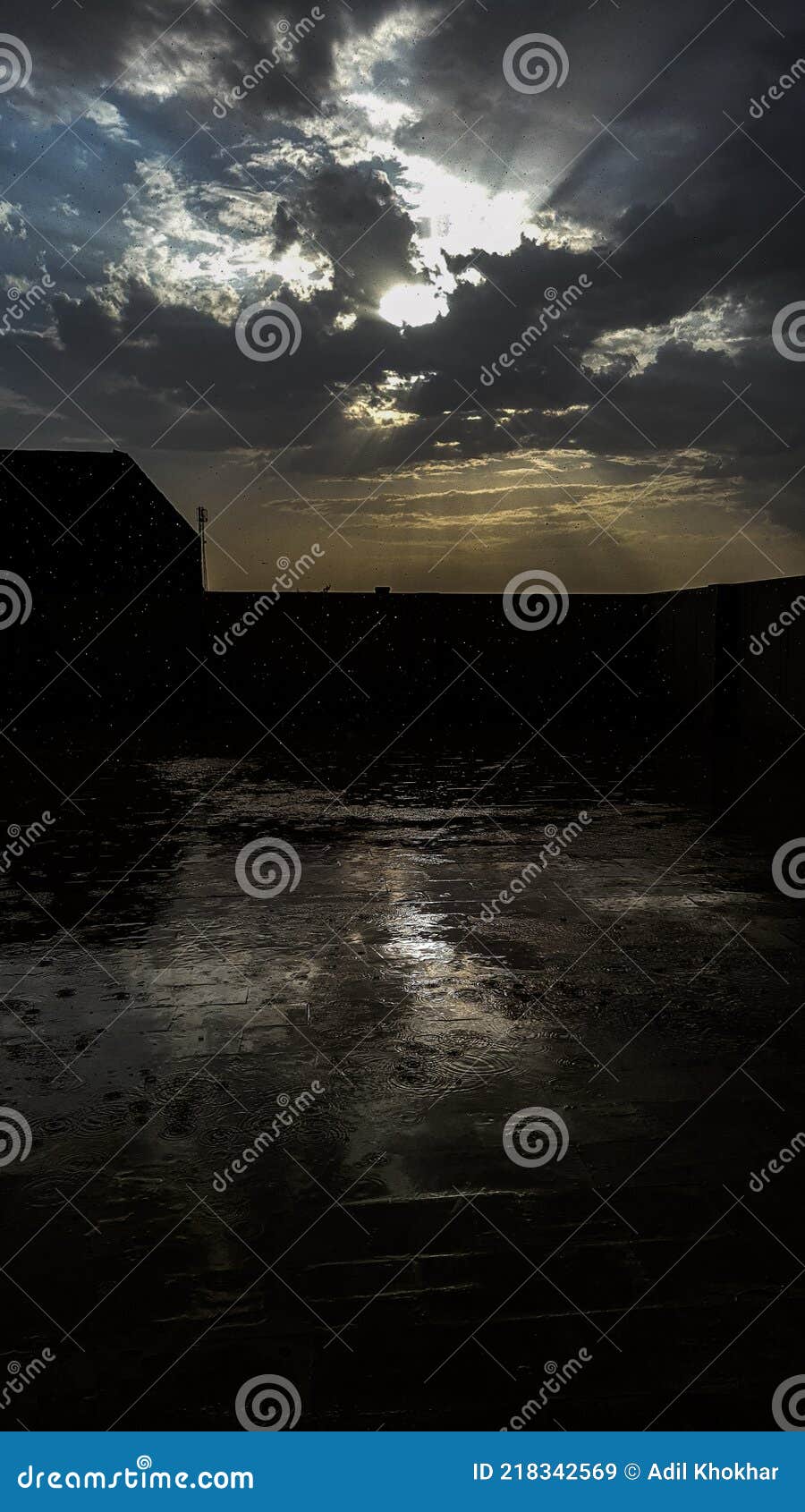 Cloud Sun Rain Pool Majest8c Cloud Soothing Background Wallpaper Stock ...