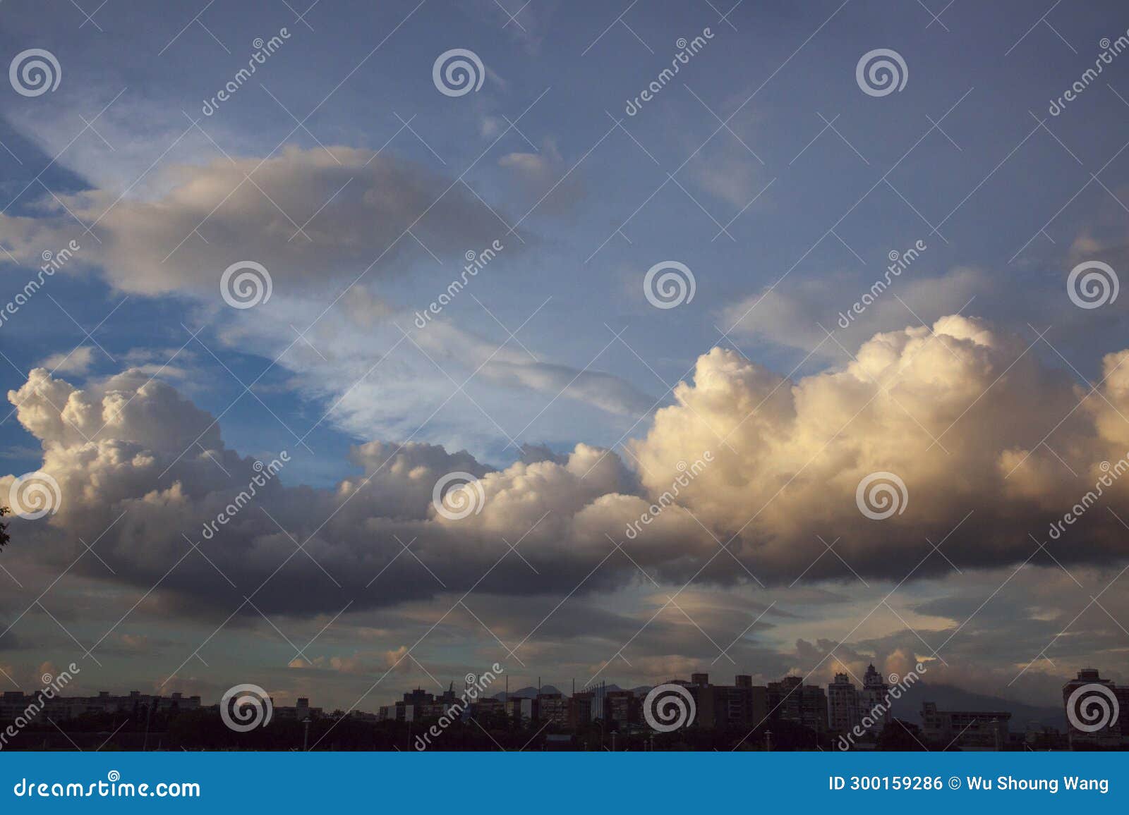 Typhoon, Cloud Layer, City, Architecture, Color Cloud Stock Photo ...