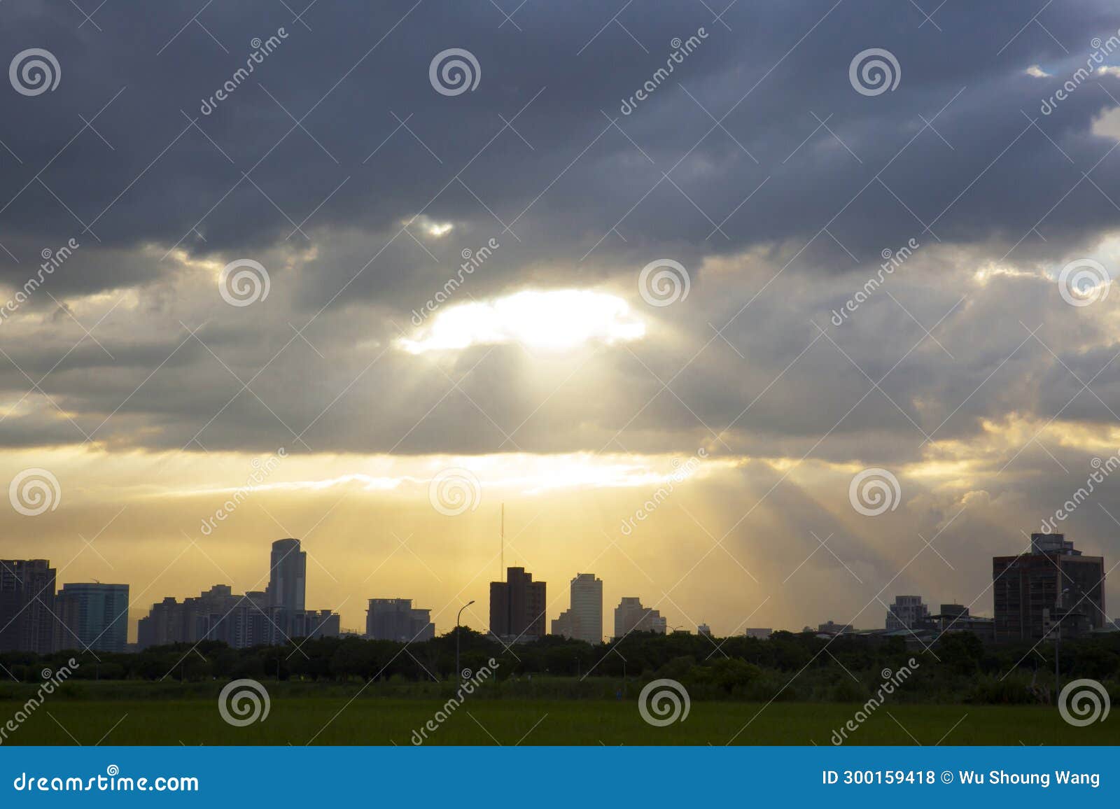 Typhoon, Cloud Layer, City, Architecture, Color Cloud Stock Photo ...