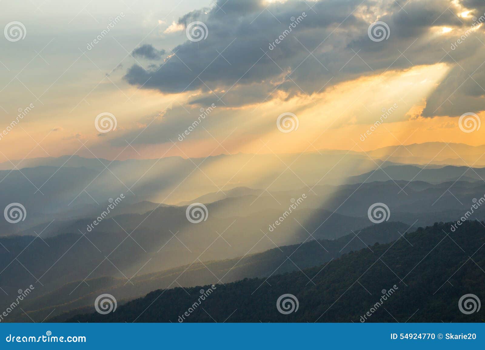 Clouds and Sun Ray on Evening Stock Photo - Image of evening, dusk ...