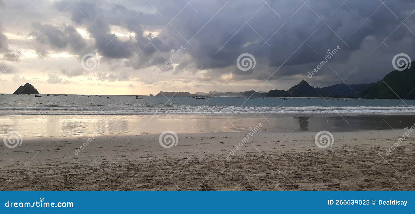 Cloudy Beach before Raining Stock Image - Image of outdoor, black ...