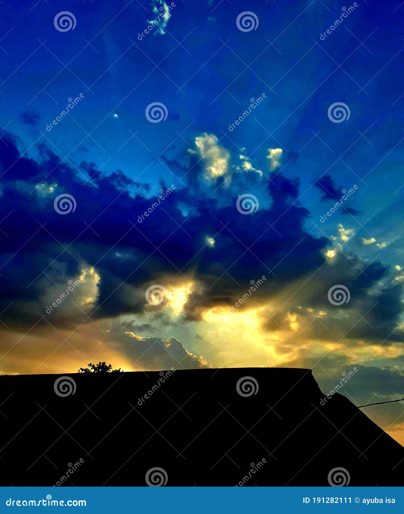 Cloudy edge light stock image. Image of sunrise, dawn - 191282111