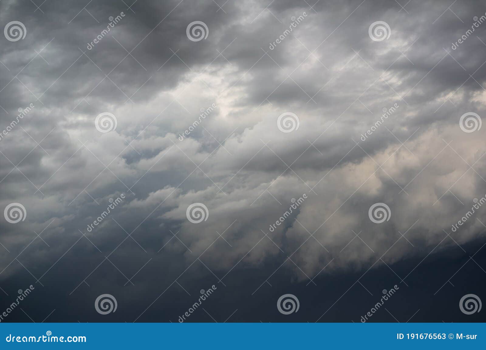 Cloudy and Overcast Dramatic Sky Stock Image - Image of cloudscape ...