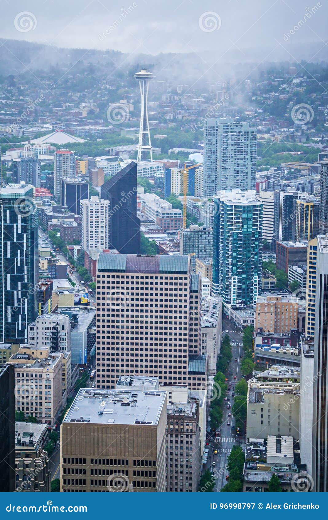 Cloudy and Rainy Day in Seattle Washington Editorial Photography ...