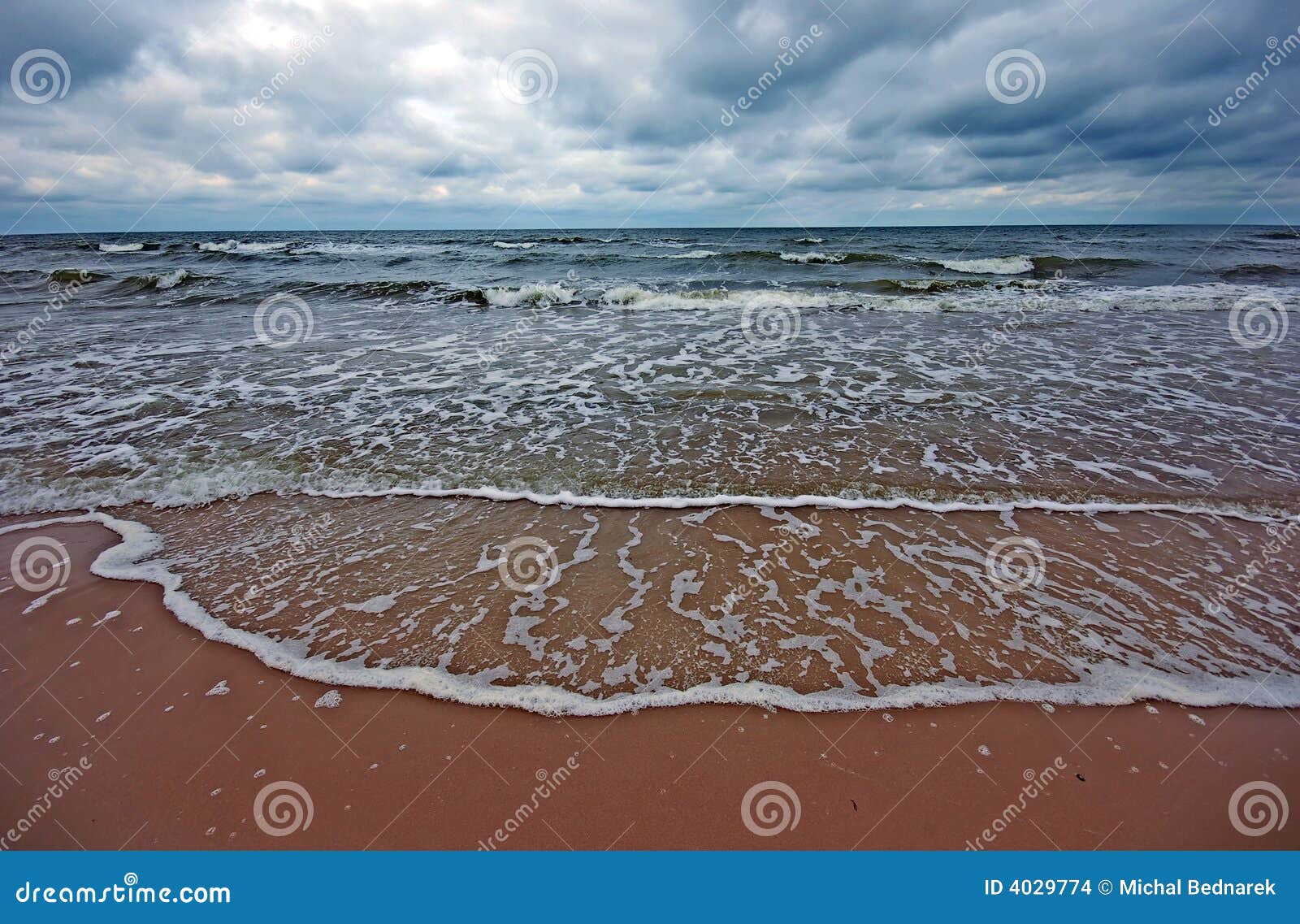 Cloudy sea landscape stock photo. Image of clouds, gloomy - 4029774