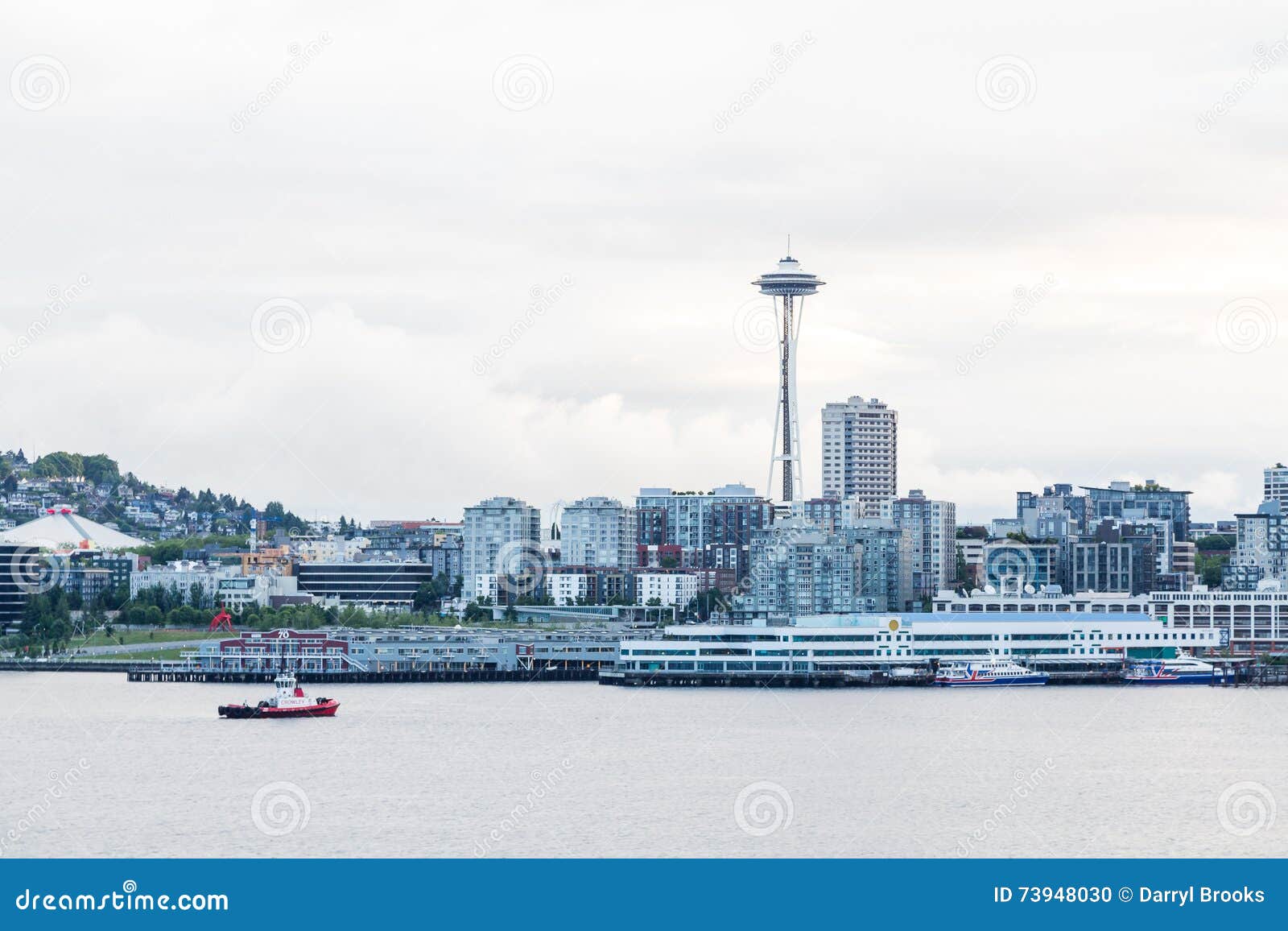 Cloudy Seattle Morning editorial image. Image of buildings - 73948030