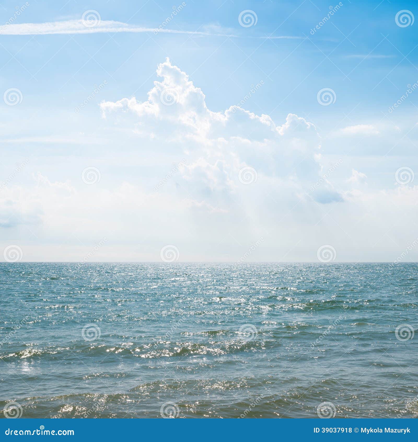 Cloudy sky over sea stock photo. Image of scenery, scene - 39037918