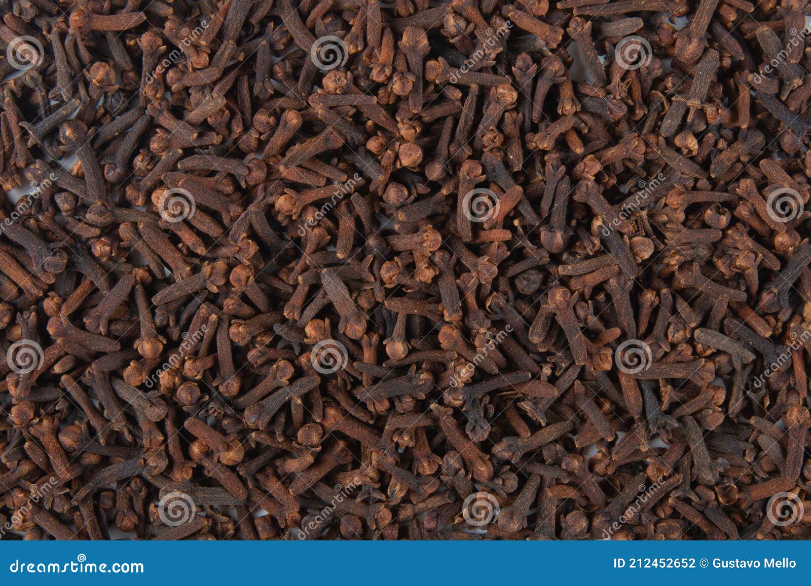 Cloves texture background stock photo. Image of cooking - 212452652
