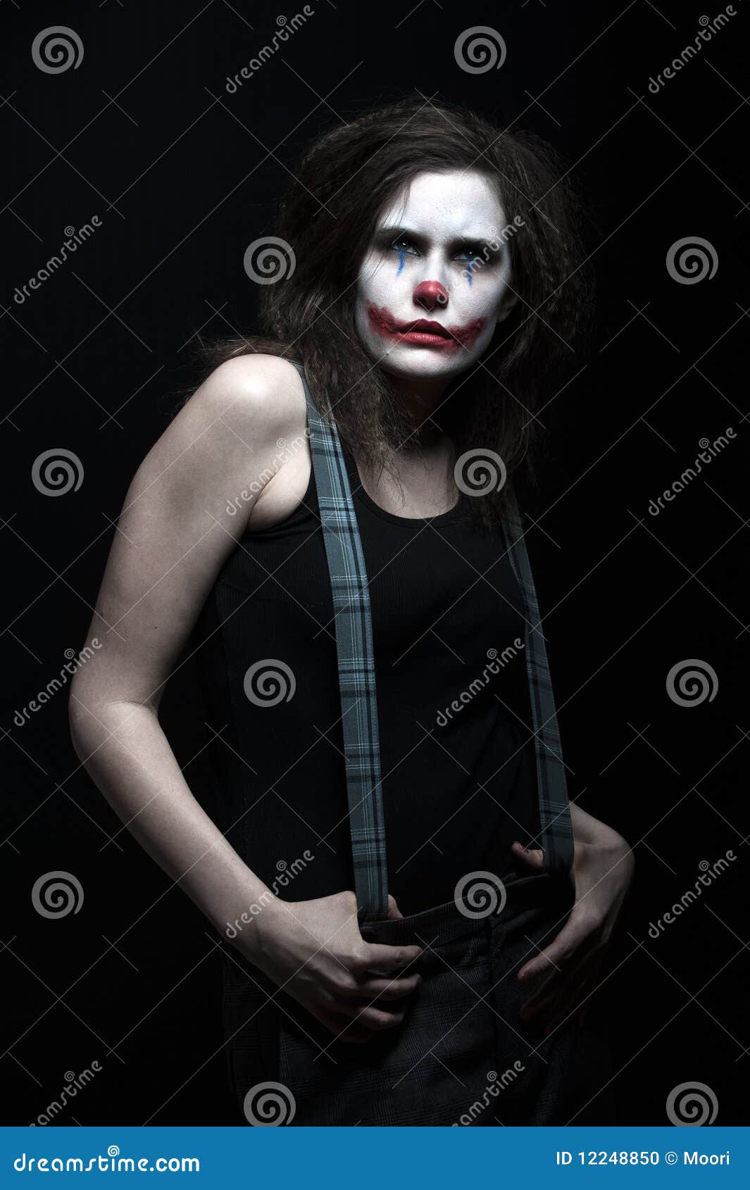 Clown effrayant photo stock. Image du effectuez, arlequin - 12248850