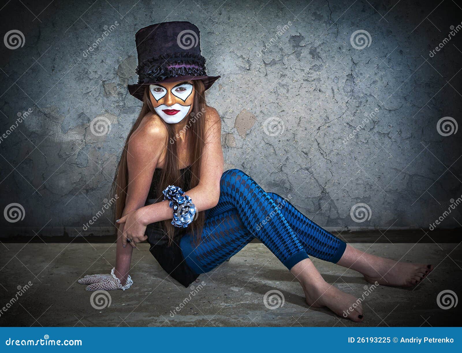 Clown Effrayant De Monstre De Verticale Image stock - Image du densité ...