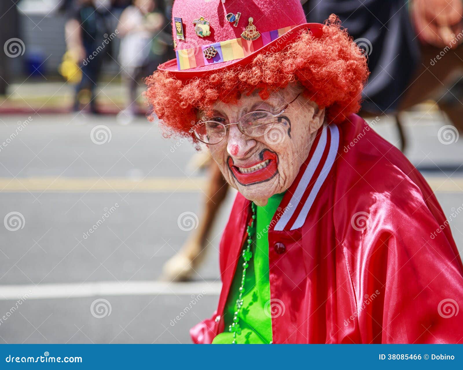 A Clown at St. Patrick S Day Parade Editorial Photo - Image of crowd ...