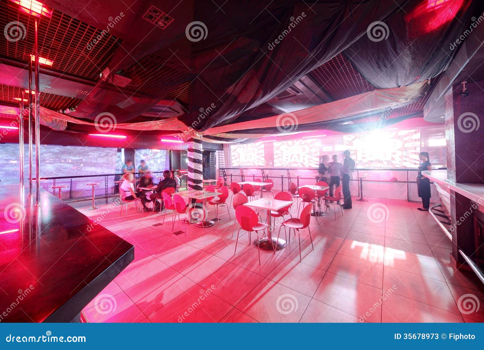 Clube Noturno Moderno No Estilo Europeu Imagem de Stock - Imagem de ...