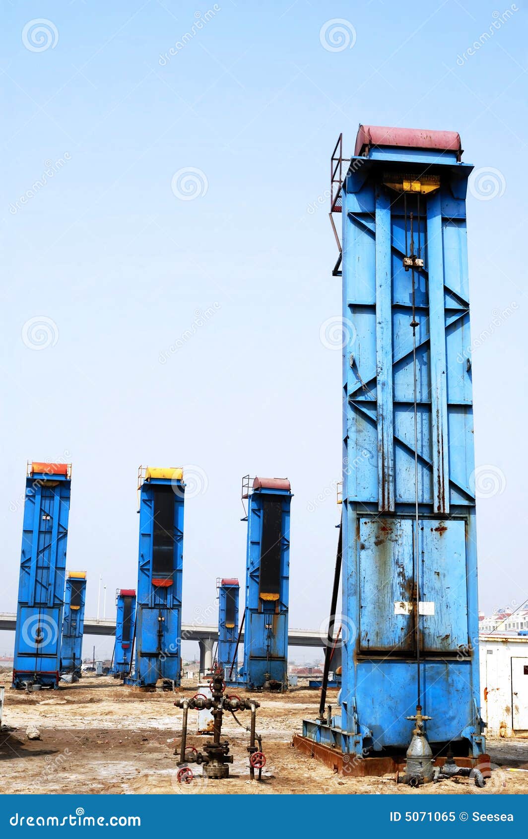 Cluster Oil Well Picture. Image: 5071065