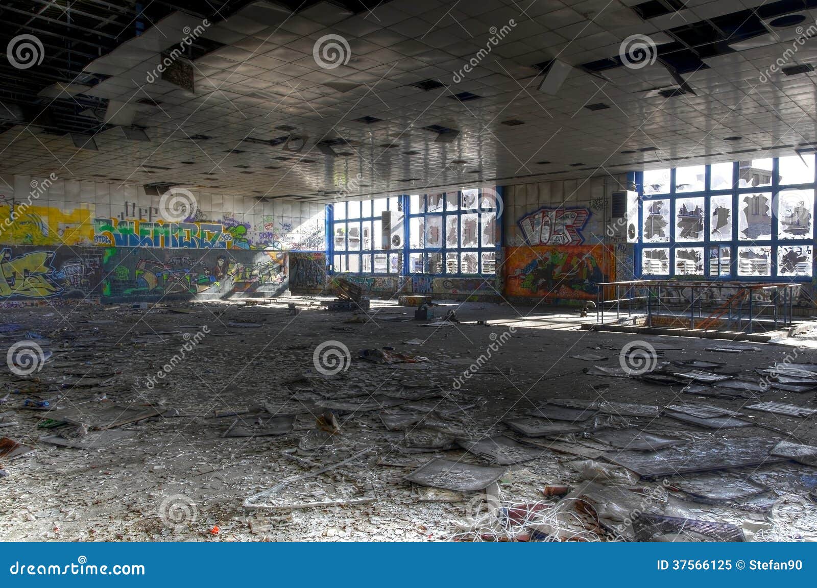 Cluttered hall stock image. Image of city, industrial - 37566125