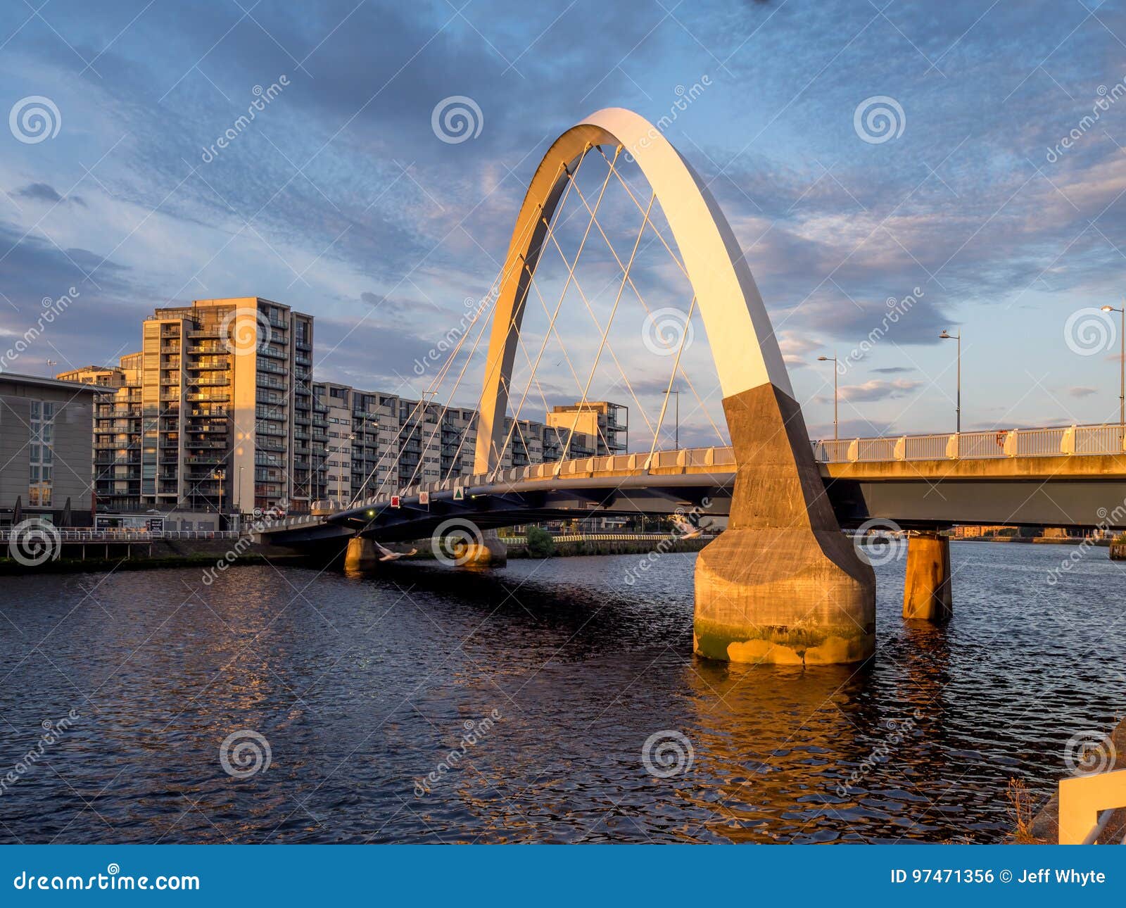 Clyde Arc bridge, Glasgow stock photo. Image of river - 97471356