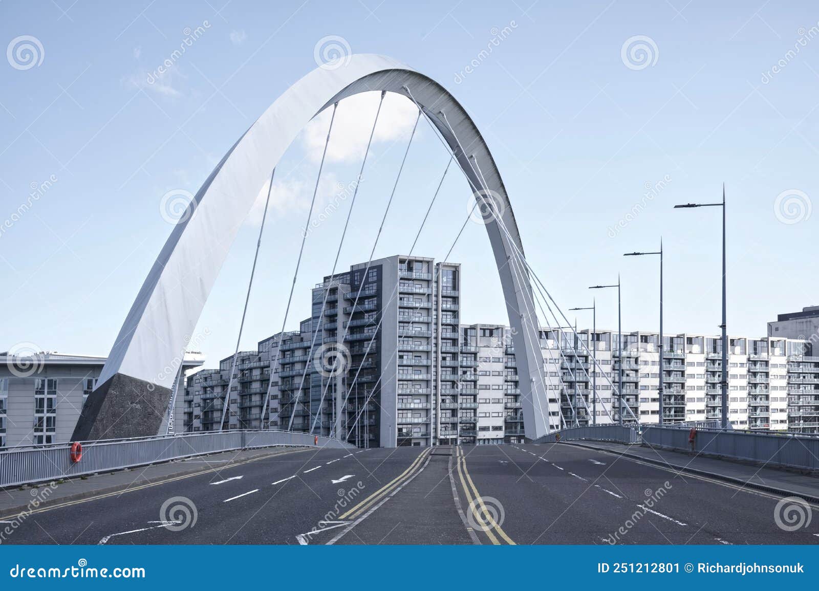 The Clyde Arc Squinty Bridge Over the River Clyde in Glasgow Editorial ...