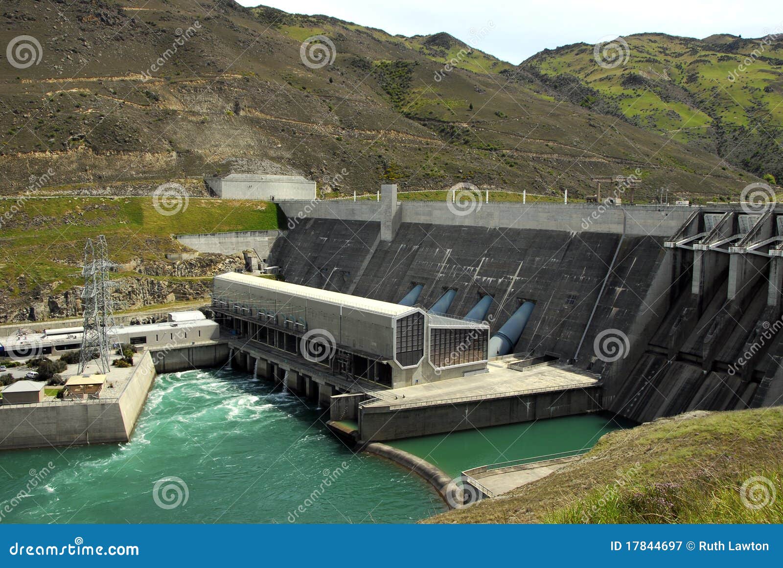 Clyde Dam stock image. Image of engineering, energy, zealand - 17844697